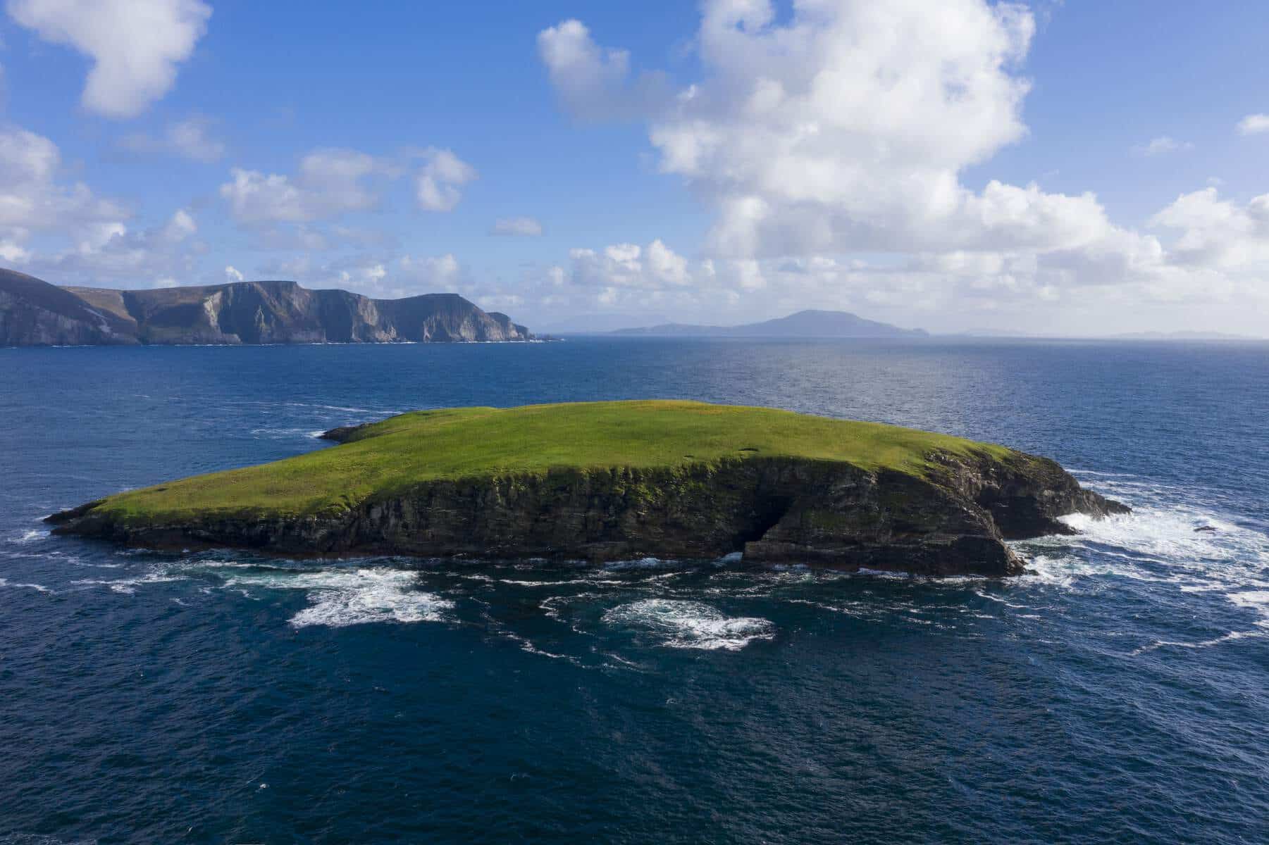 A 2025 Guide to Magnificent Keel Beach on Achill Island