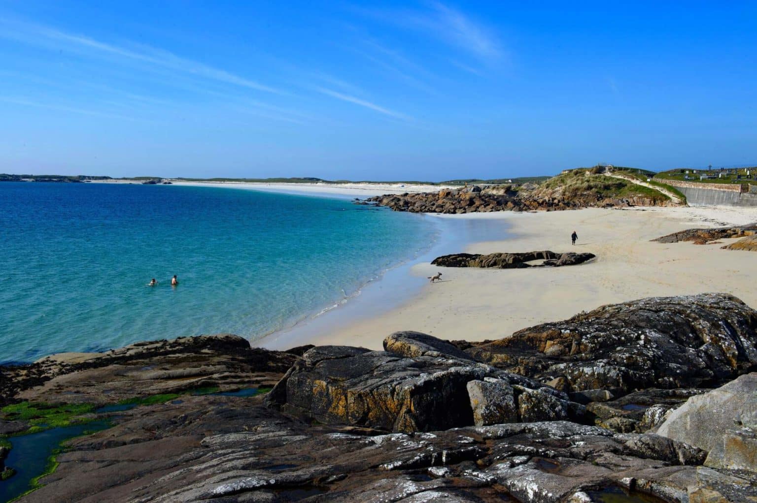 11 Best Connemara Beaches (+ swimming and parking info)