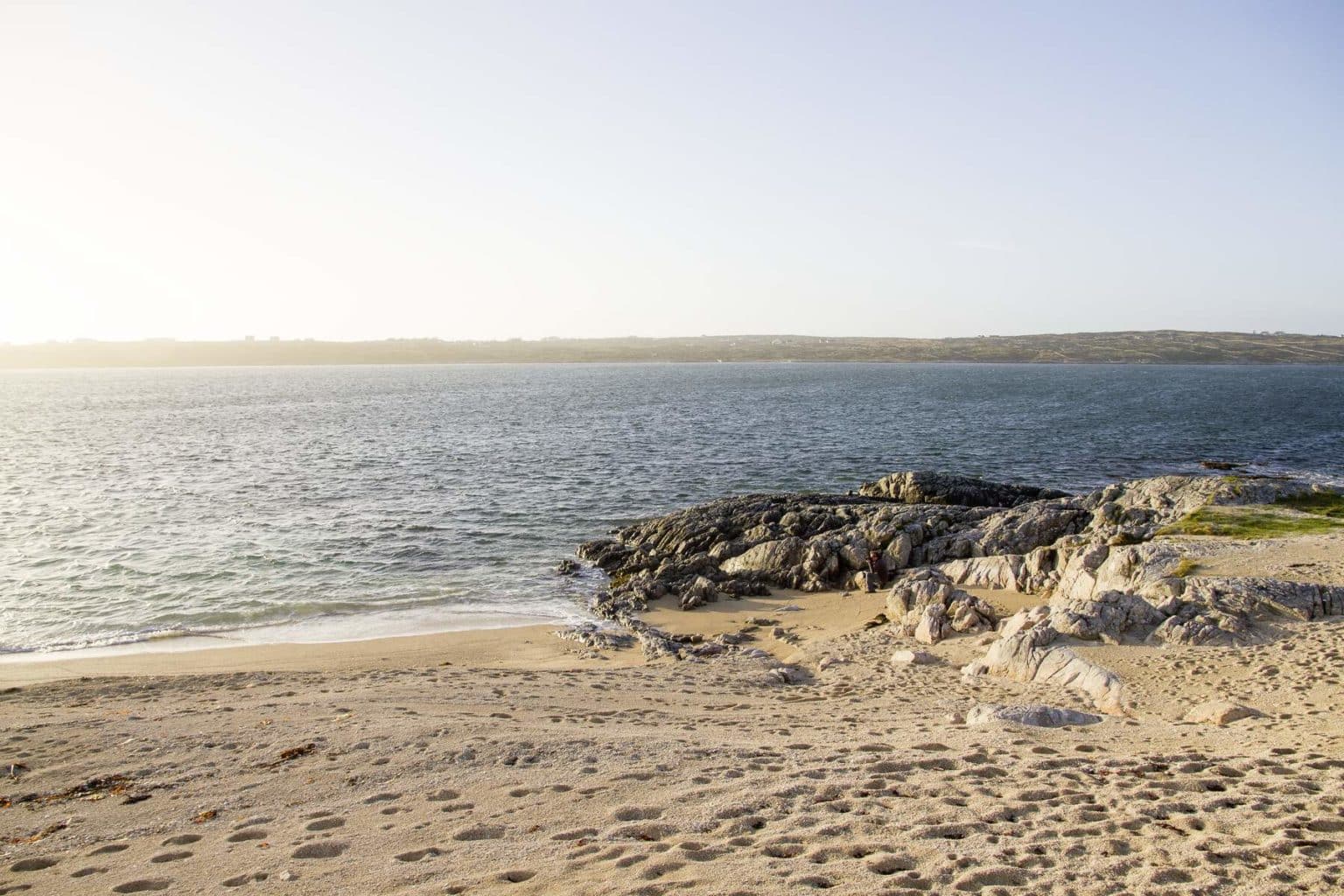 11 Best Connemara Beaches (+ swimming and parking info)