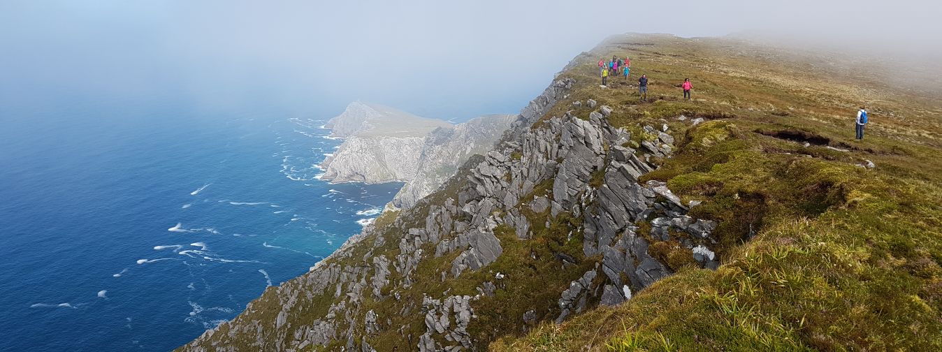 Croaghaun Cliffs: Ultimate Hike Guide (Parking, Trail, Maps)